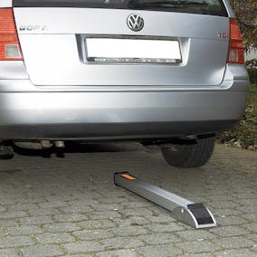 CONTROLLER-PLUS Semi-automatic Drop Down Post